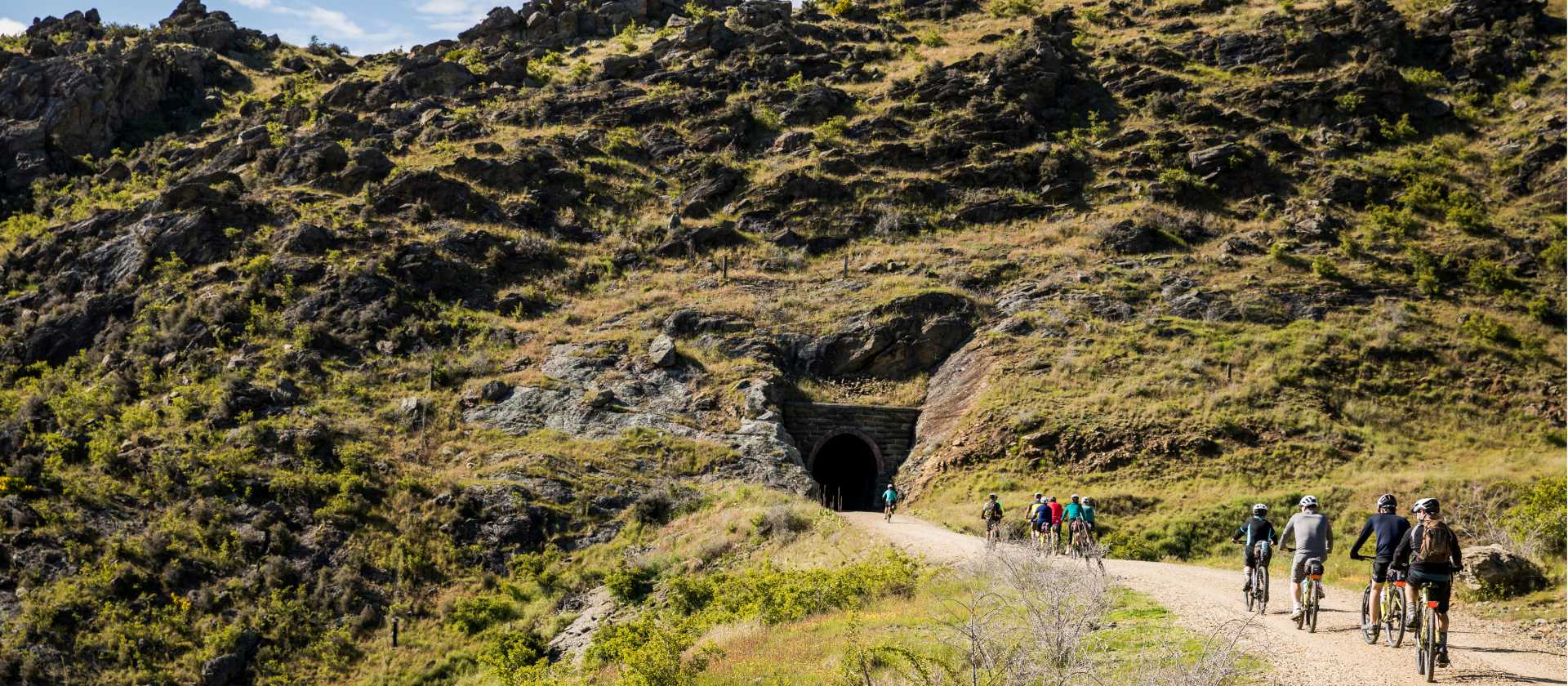 Otago Rail Trail Guided Cycle Tour | Otago Biking Trips | New Zealand ...