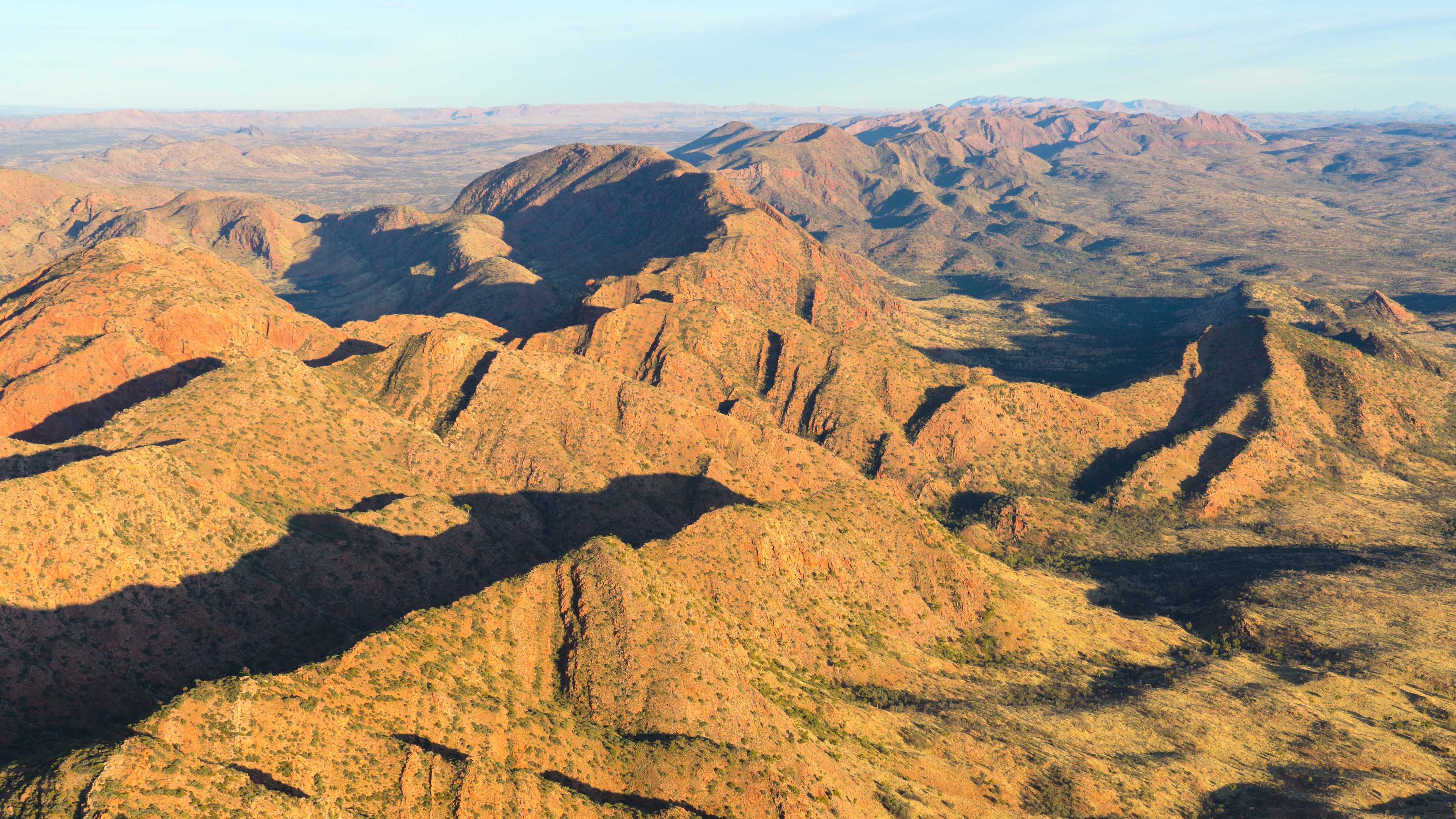 Challenging Larapinta Trek | Guided Hikes on Larapinta Trail's Toughest ...