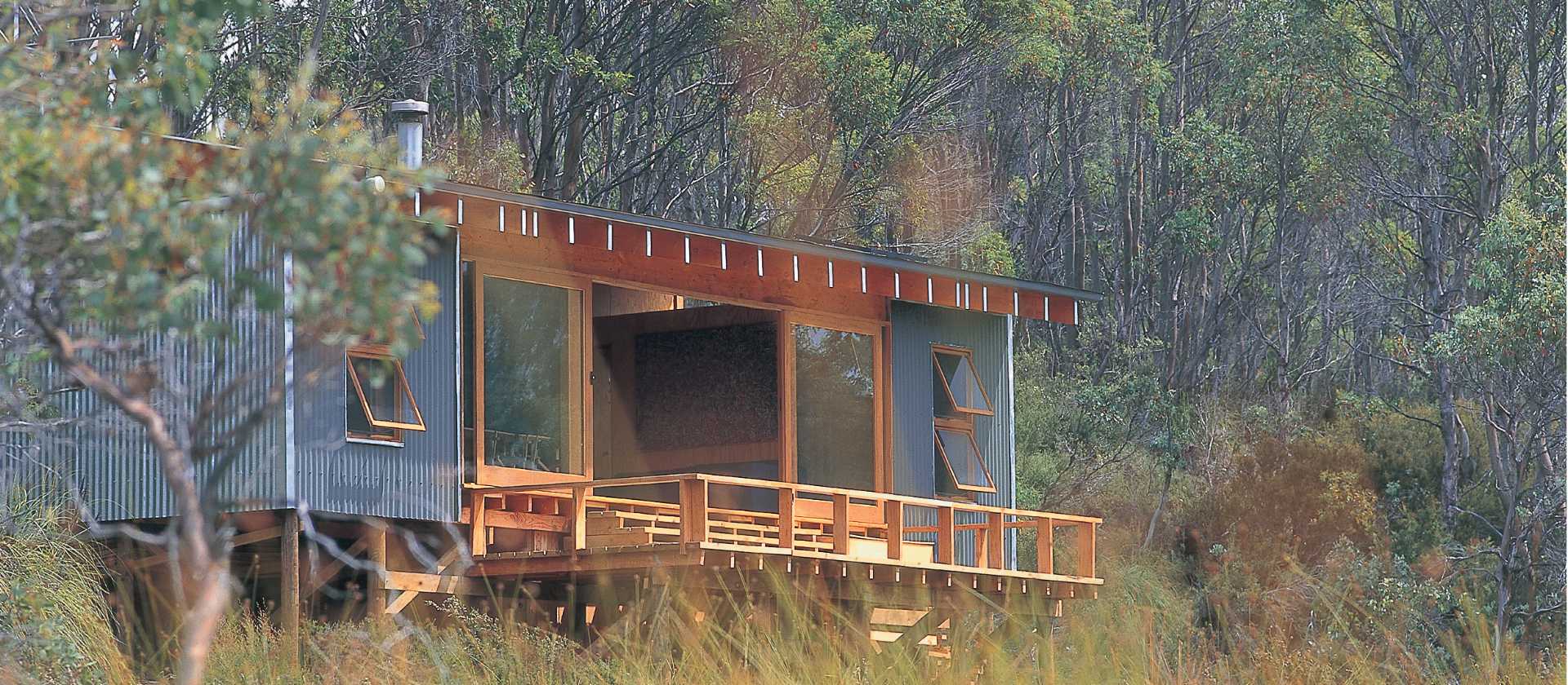 Cradle Huts Overland Track Walk | Hut Based Overland Track Hike