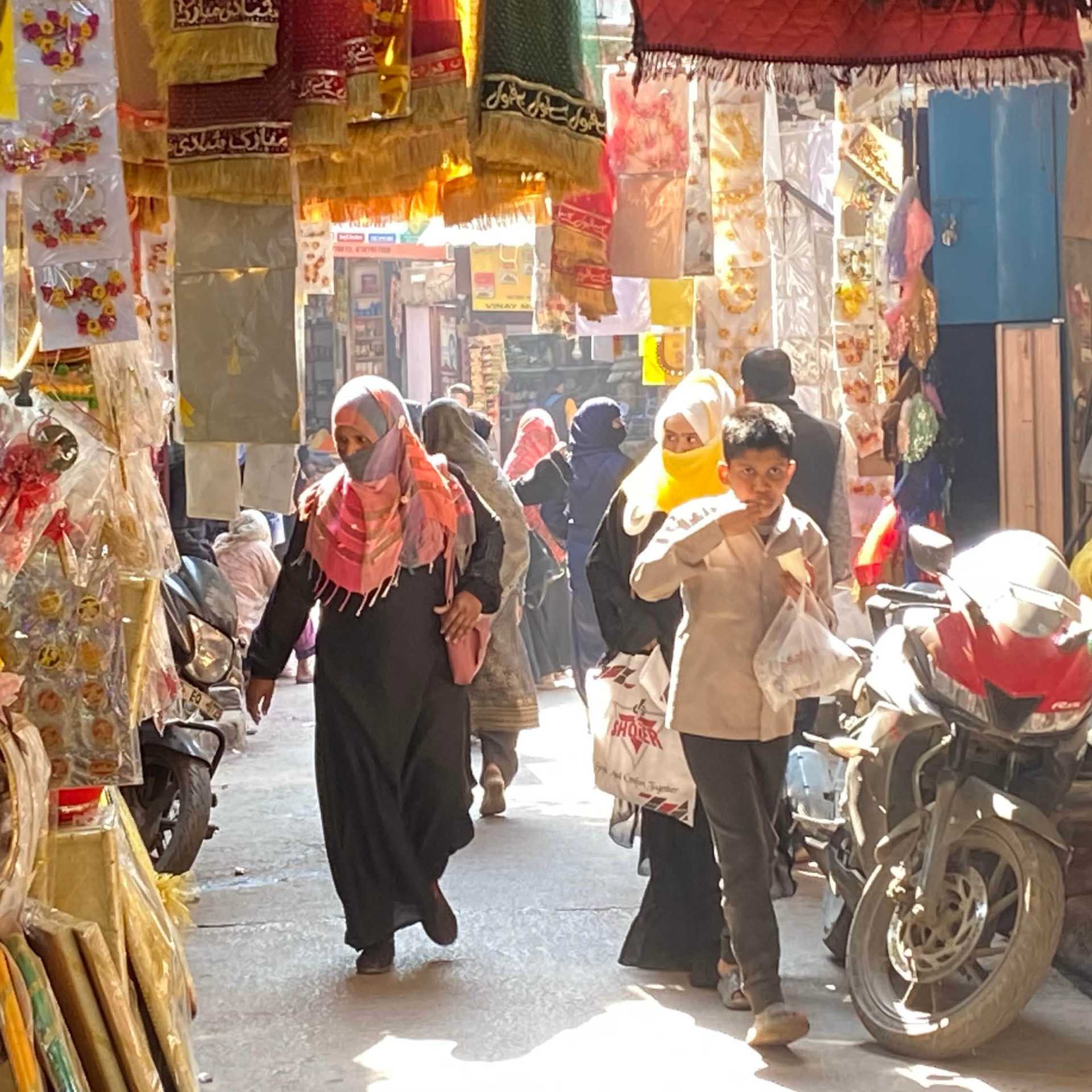 India of the Nawabs: Culture, Crafts and Cuisine with John Zubrzycki