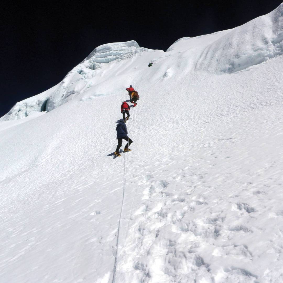 Cholo Mountaineering Expedition | Everest Region Climbing Trips | World ...