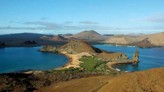 Galapagos Islands Cruises and Tours | World Expeditions